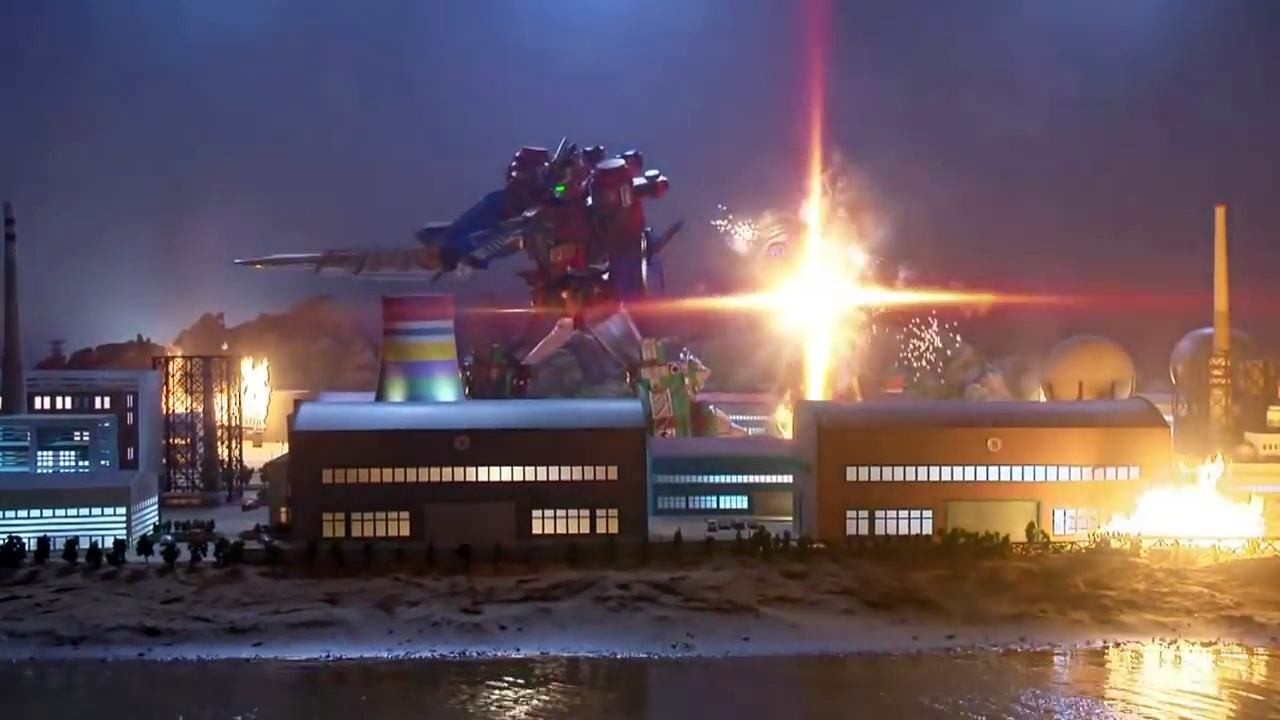 Battle Strike Team: Giant Saver (Live) | AnimeClick.it