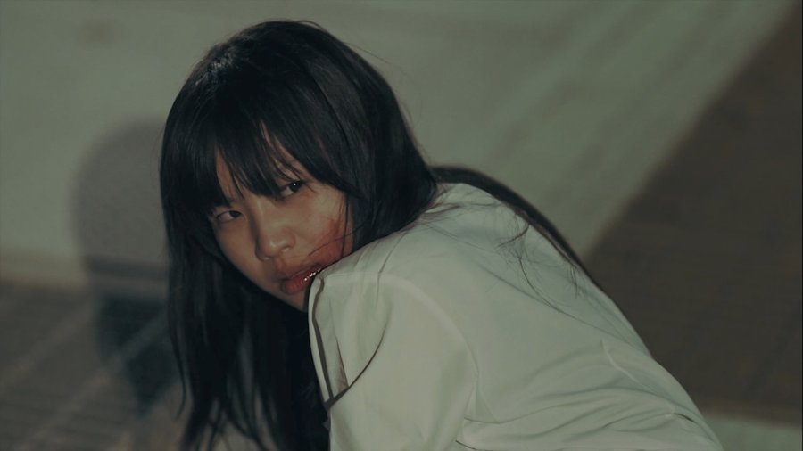 Bukimi na Mono no Hada ni Sawaru (Live) | AnimeClick.it