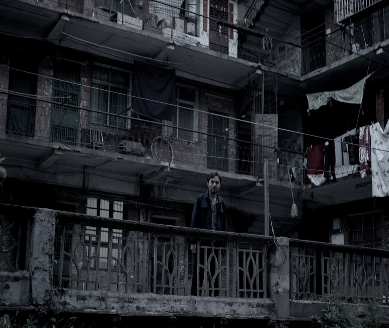 The Way Back In The Mirror - staff - (Live)