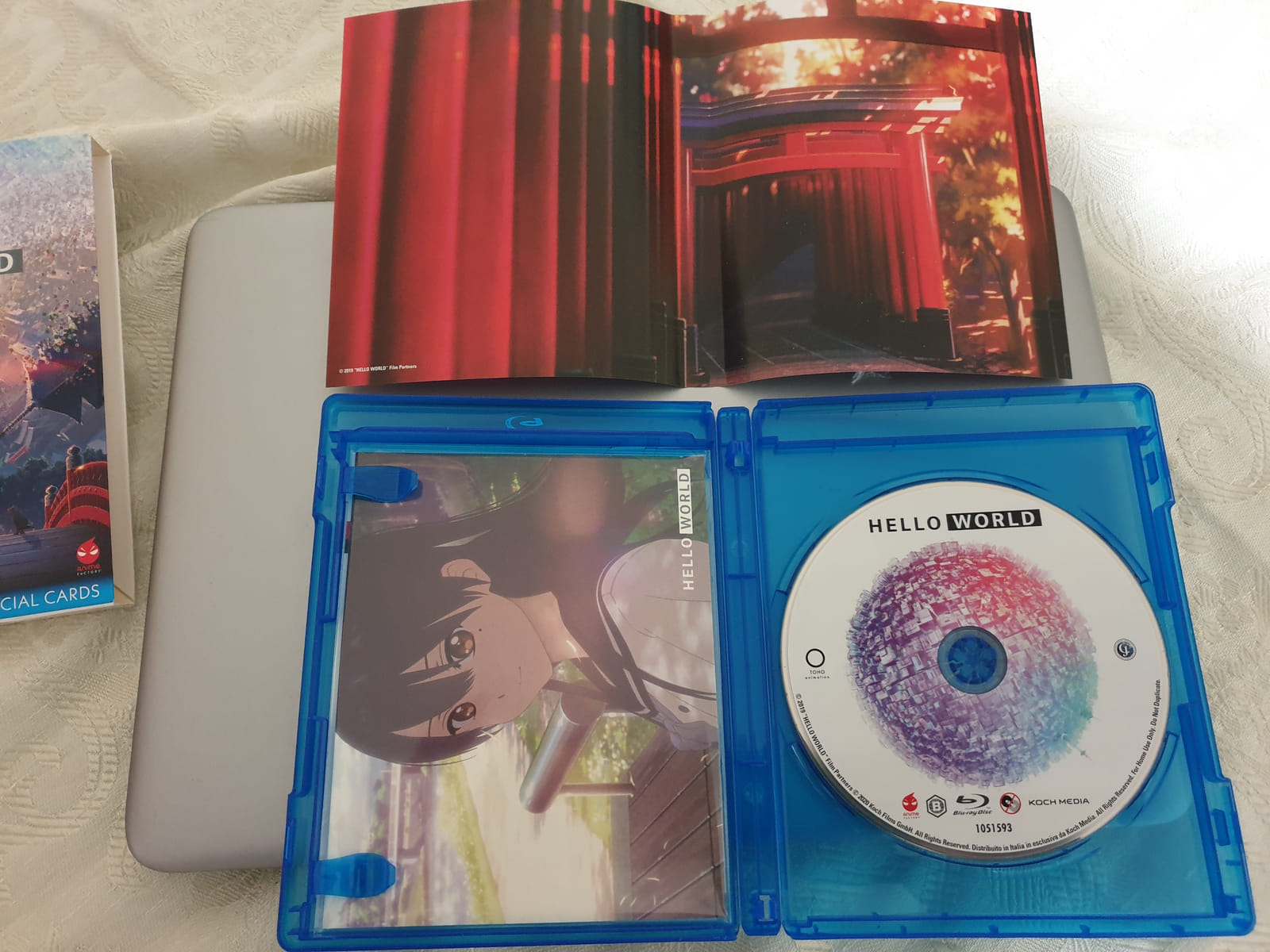 Hello World: unboxing della Limited Edition Blu-ray | AnimeClick