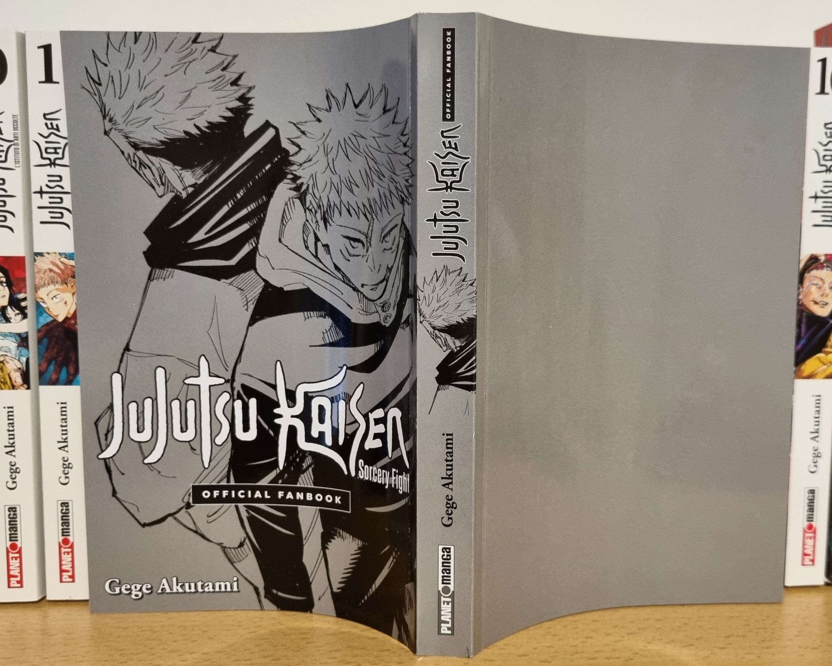 Jujutsu Kaisen Official Fanbook: diamo un'occhiata al fanbook della ...