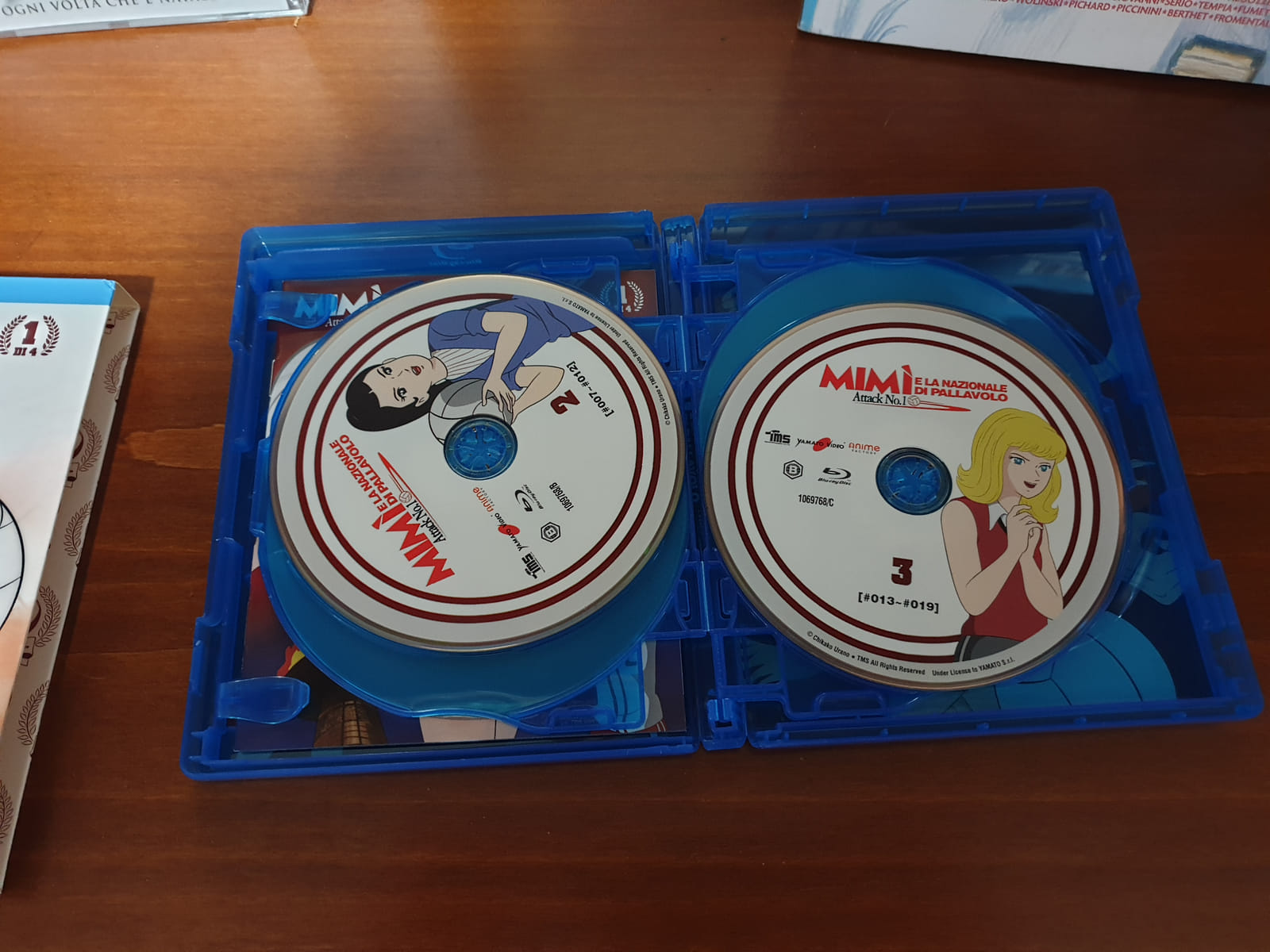 Mimì e la Nazionale di Pallavolo: unboxing del box blu ray | AnimeClick